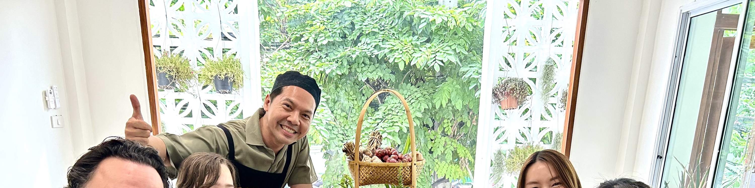 Arun Thai Cooking Class With Market Tour & Tuk Tuk Ride - Klook